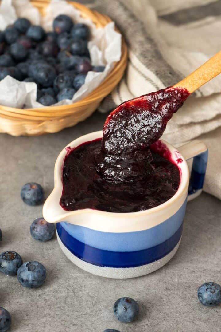 How To Make Blueberry Coulis Sauce - El Mundo Eats