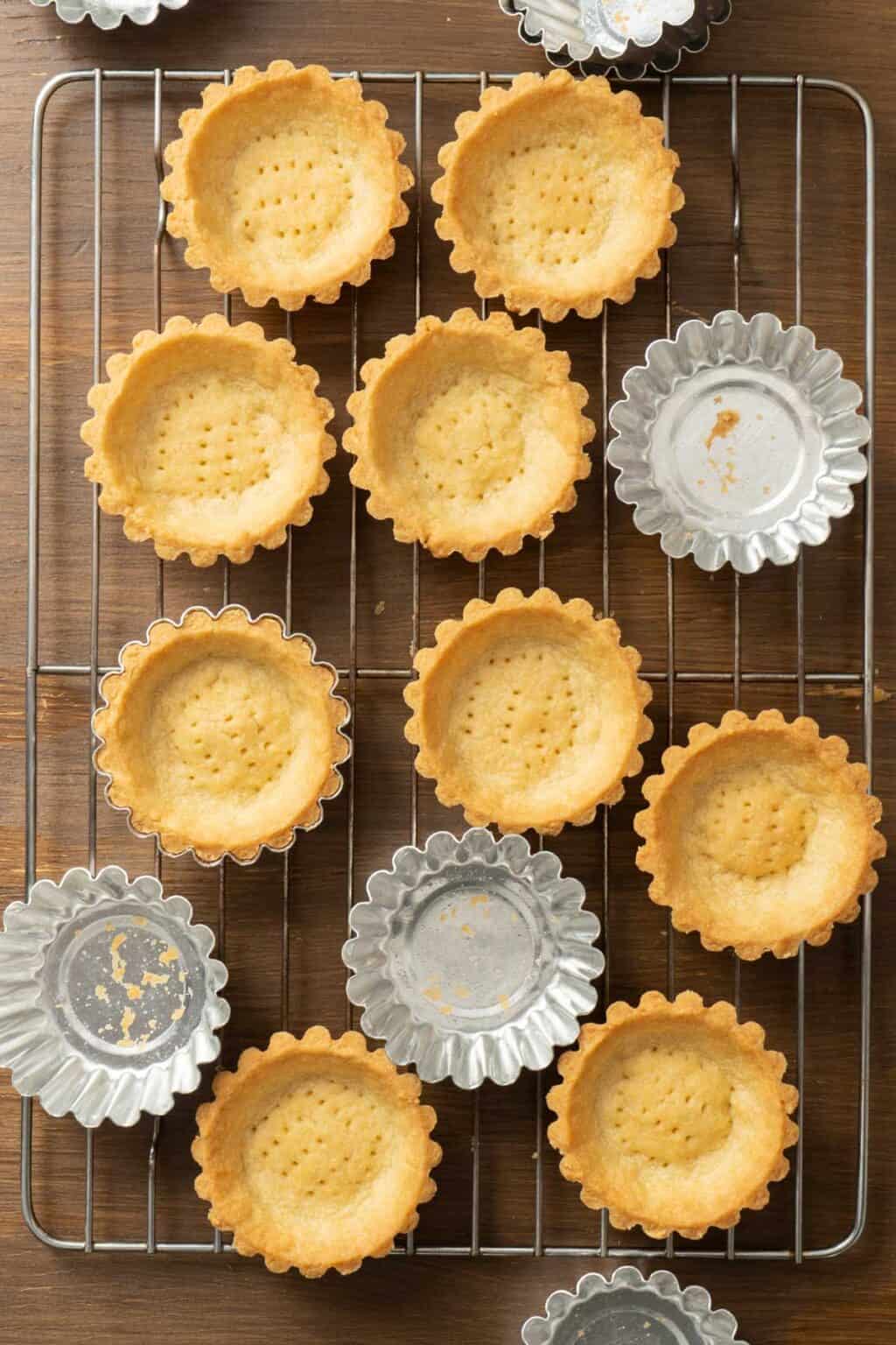 Mini Salted Chocolate Tarts - El Mundo Eats