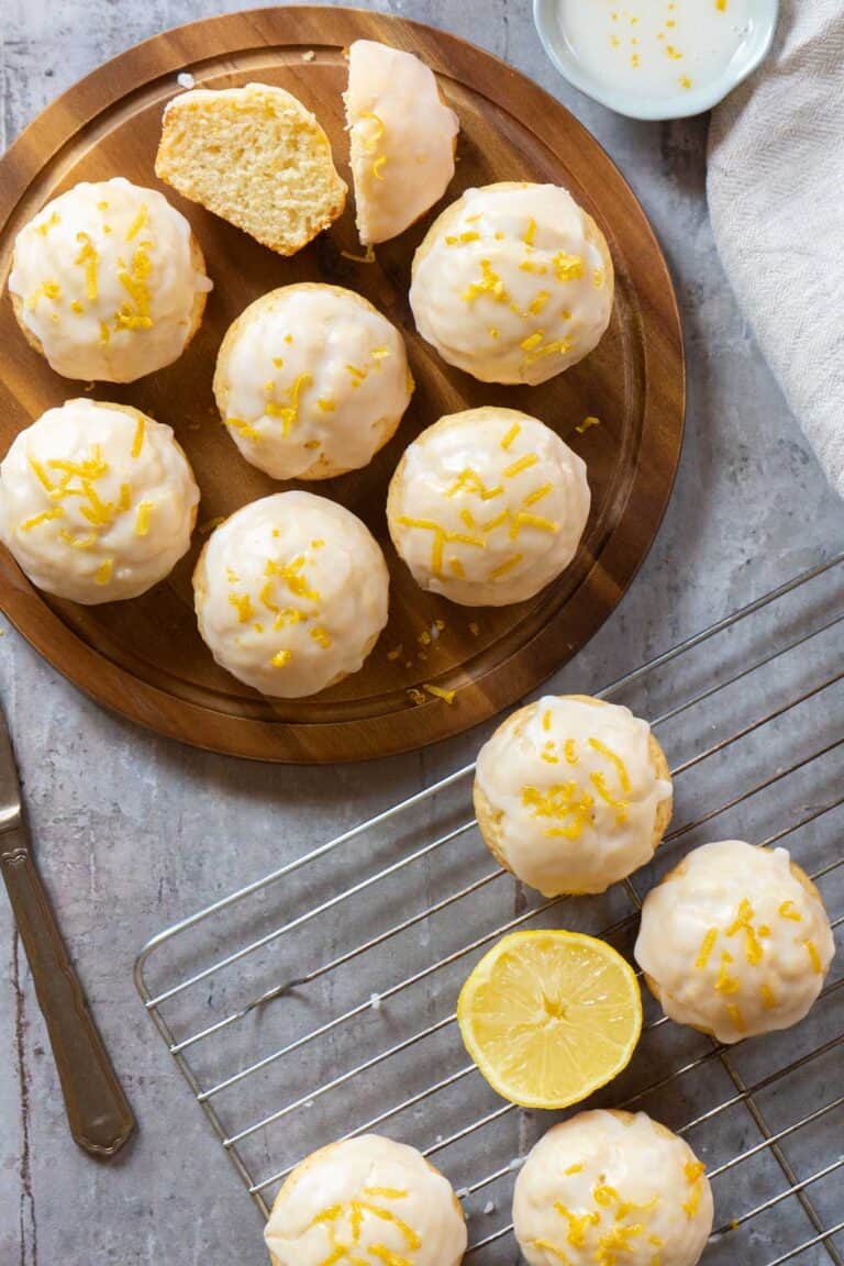 Easy Lemon Muffins (With Lemon Glaze) - El Mundo Eats