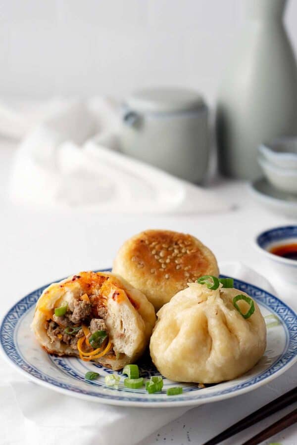 Quick Pan-Fried Meat Buns (No Yeast And No Knead) - El Mundo Eats