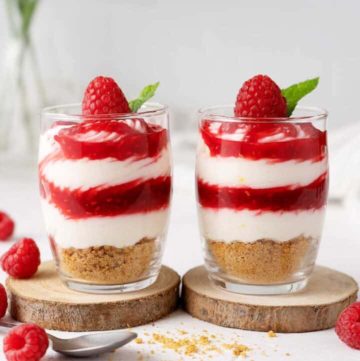Easy Raspberry Cheesecake Shots (Small Batch Dessert) - El Mundo Eats