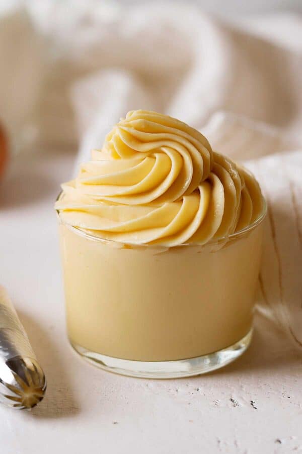 Healthier Vanilla Pastry Cream - El Mundo Eats