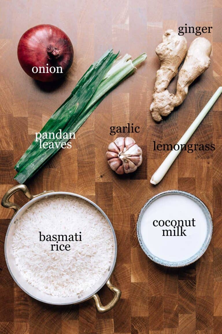 Rice With Coconut Milk (Malaysian Nasi Lemak) | El Mundo Eats