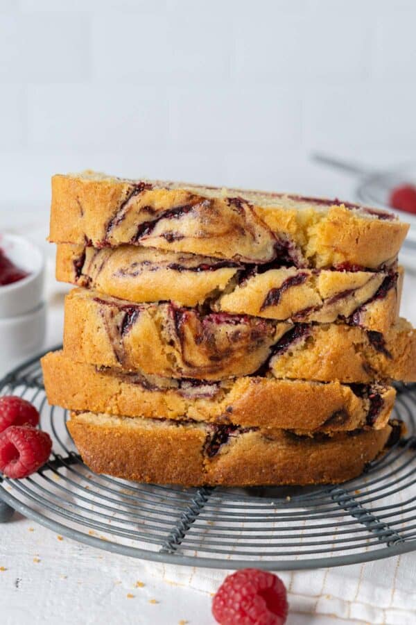 Healthy Olive Oil Raspberry Swirl Cake - El Mundo Eats