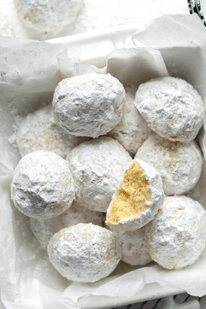 Snowball Cookies Without Nuts - El Mundo Eats