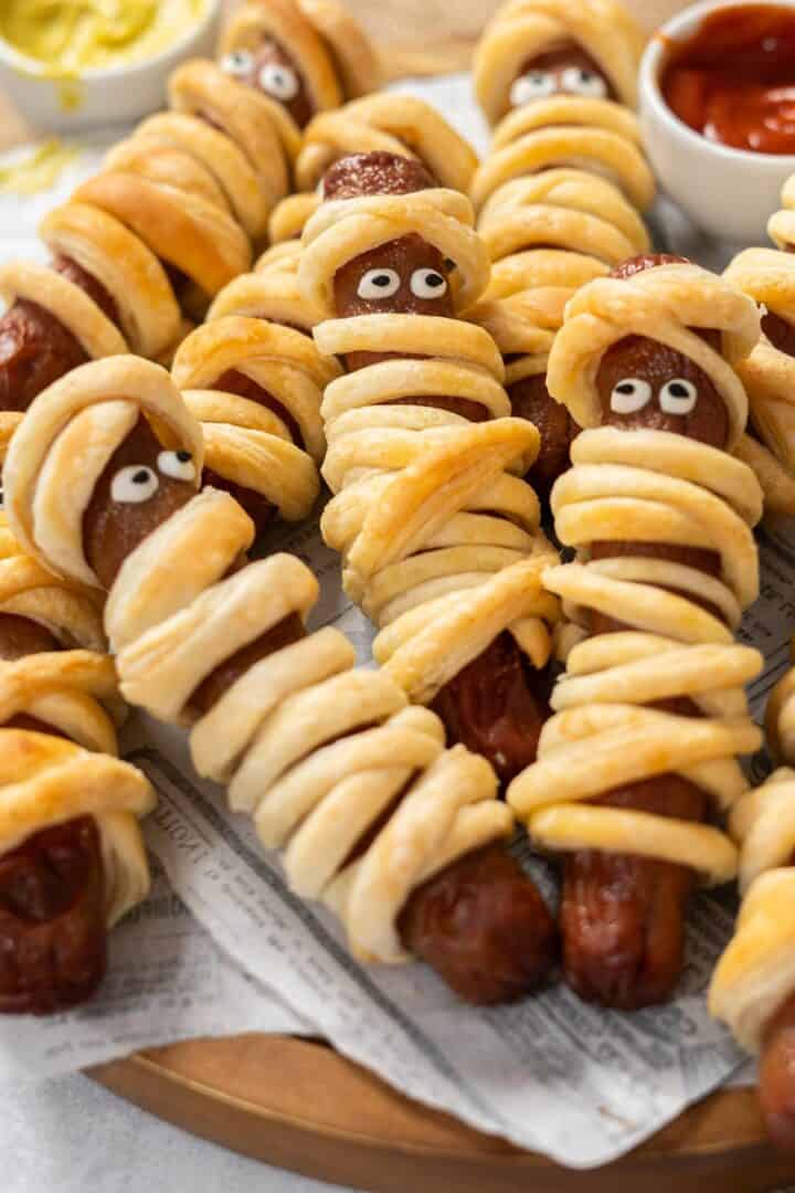 Hot Dog Mummies - El Mundo Eats