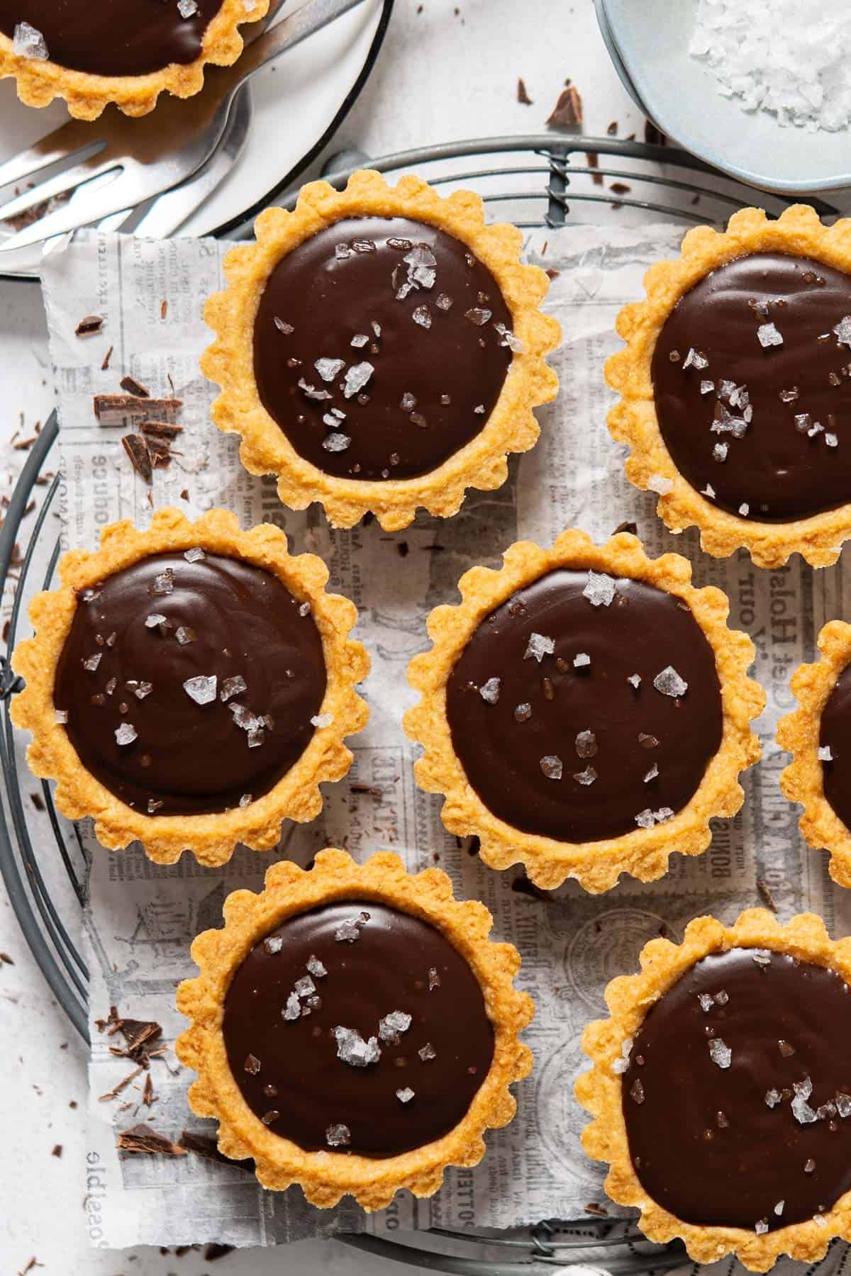 Mini Salted Chocolate Tarts - El Mundo Eats