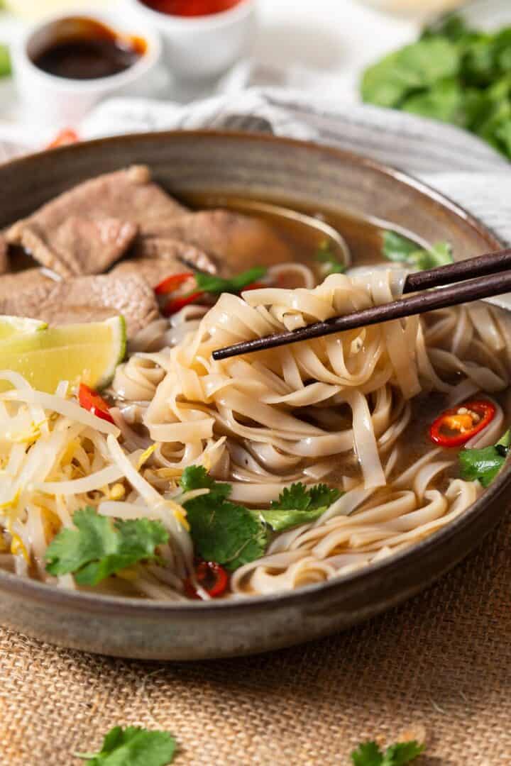 Easy Beef Pho Recipe - El Mundo Eats