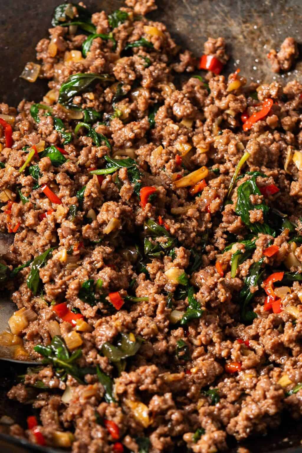 Thai Basil Beef - El Mundo Eats