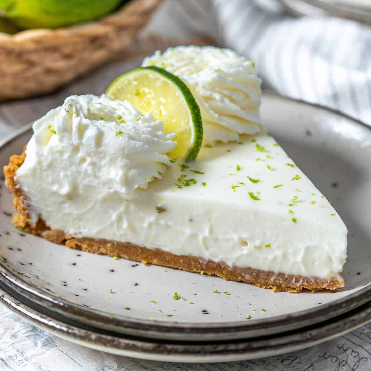 Lemon Almond Cake - El Mundo Eats