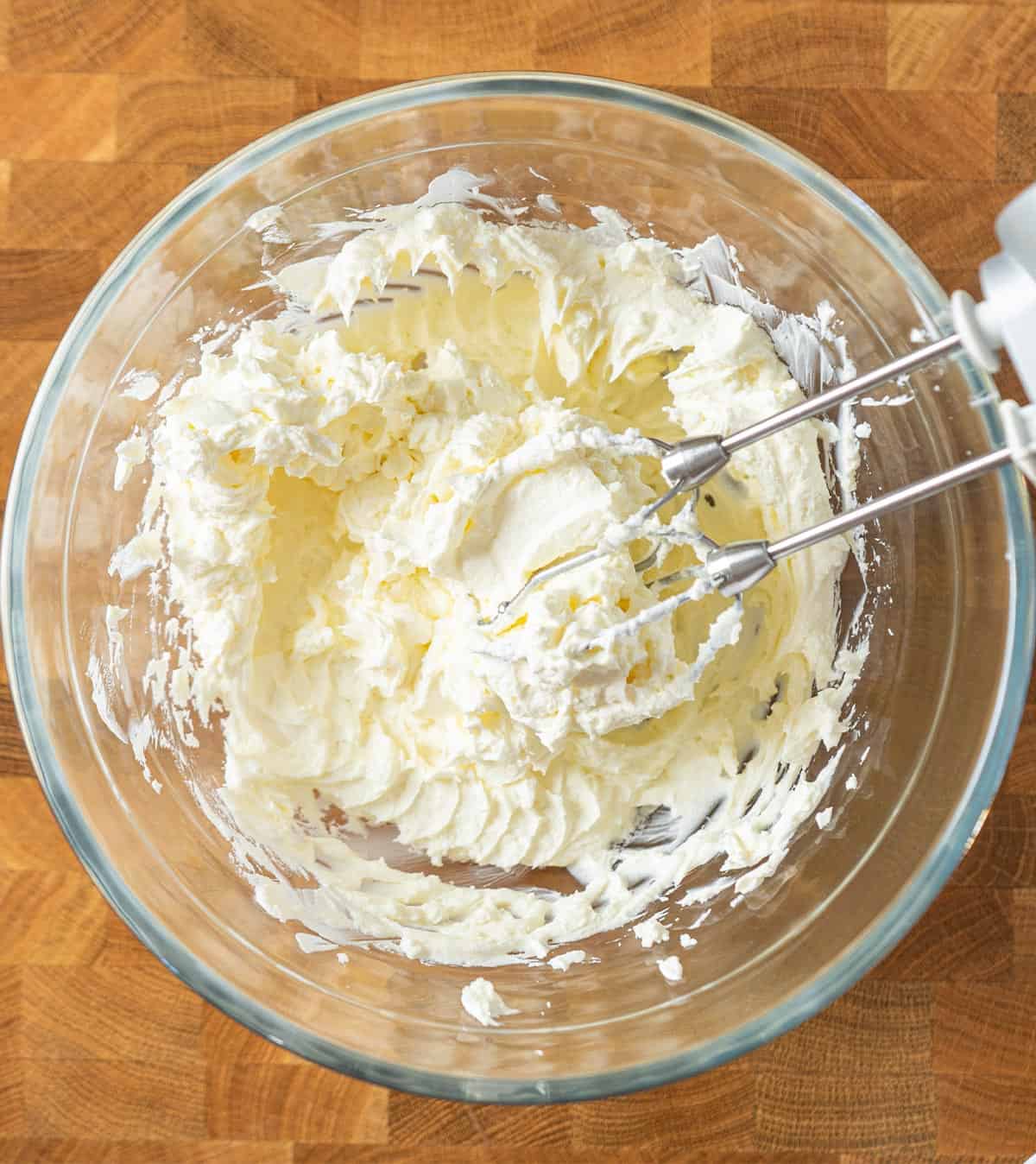 No Water Bath Eggnog Cheesecake (Creamy, No-Crack Recipe) - El Mundo Eats